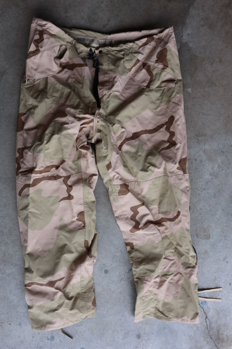 U.S 3 Color Desert Camo Gore-Tex Trousers, Size Large-Regular – Mike's ...